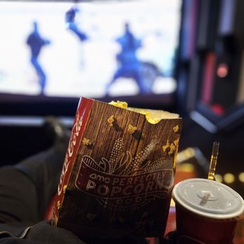 AMC OAKBROOK CENTER 12 - Updated December 2025 - 165 Photos & 142 ...