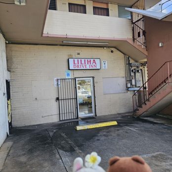 LILIHA DRIVE INN - Updated October 2025 - 773 Photos & 395 Reviews ...