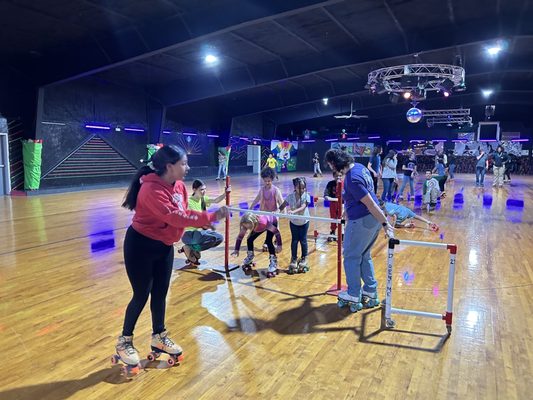 FUNKY SKATE CENTER - Updated October 2025 - 16 Photos - 100 Miller Cir ...