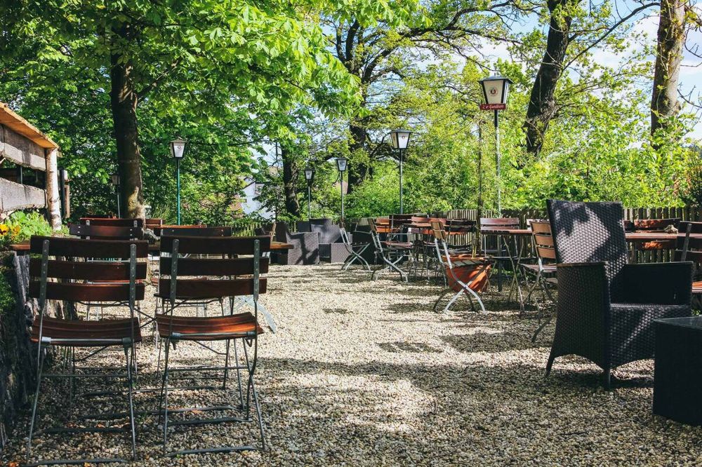 GASTSTÄTTE THERESIENHÜTTE - Theresienhöhe 1, Mainburg, Bayern, Germany ...