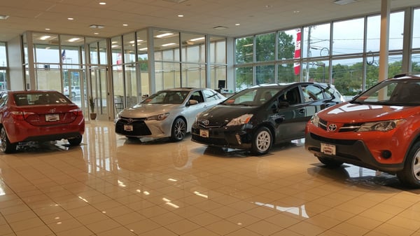 SUMMIT TOYOTA OF AKRON - Updated December 2025 - 13 Photos & 27 Reviews ...