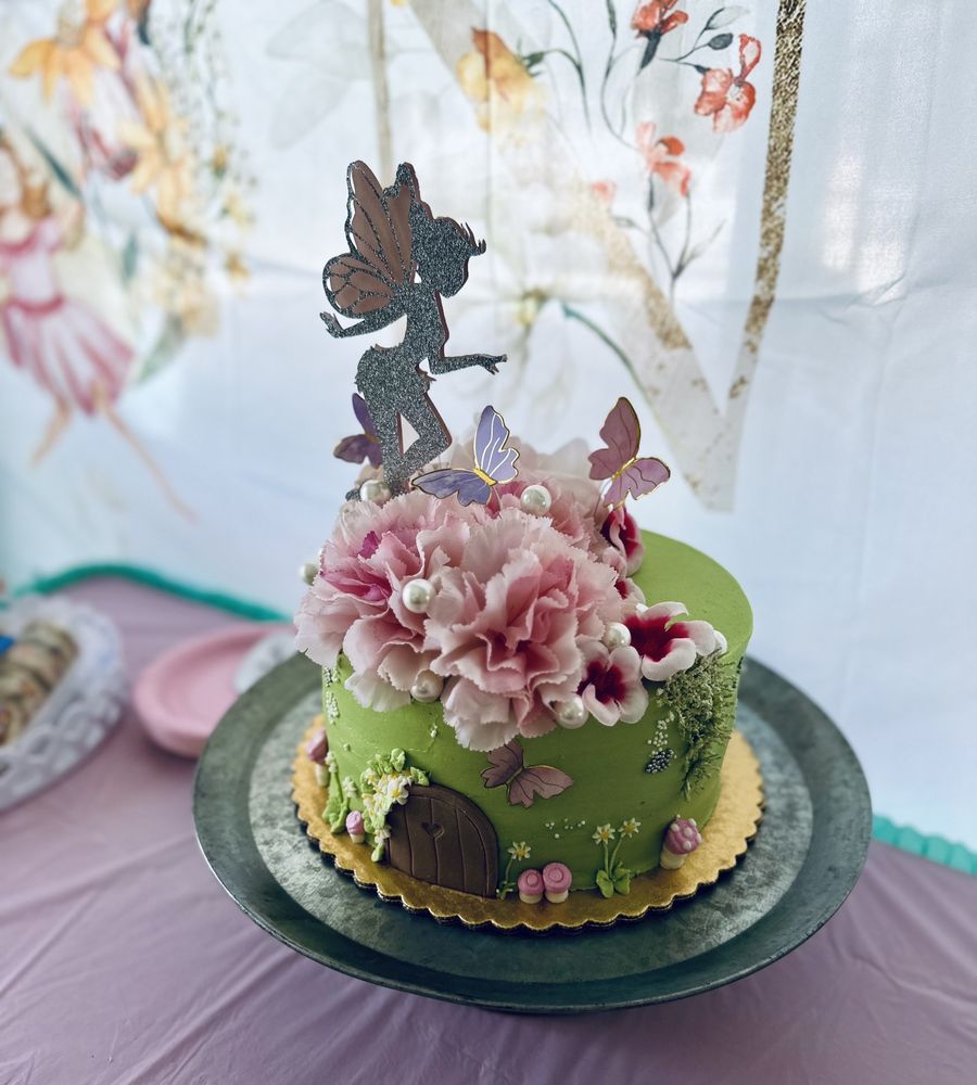 BETTY CAKES BAKERY & CAFE - Updated December 2025 - 28 Photos & 52 ...