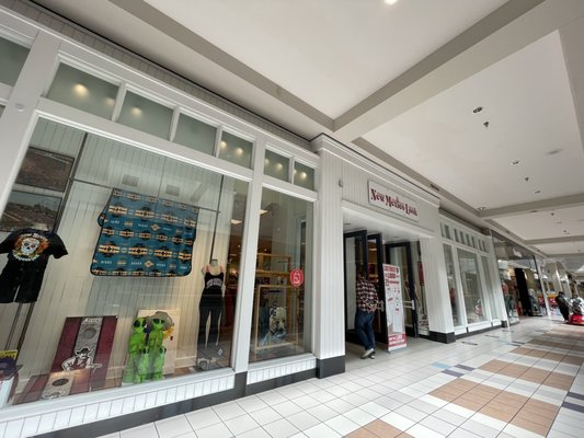 BUCKLE - Updated September 2025 - 120 Photos & 50 Reviews - 10000 Coors ...