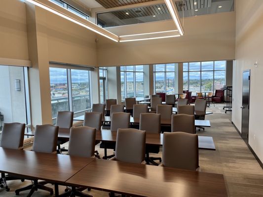 GROHMANN TOWER APARTMENTS - MSOE - Updated December 2025 - 148 Photos ...