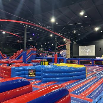 JUMPIN FUN INFLATA PARK - Updated December 2025 - 48 Photos & 69 ...