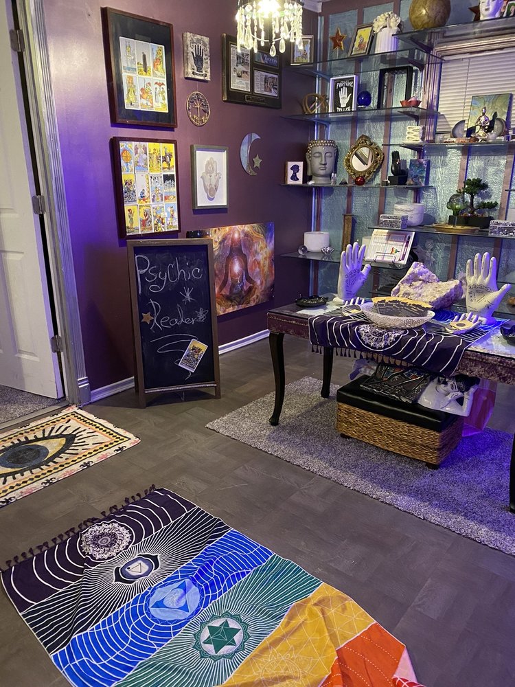 SONIA’S PSYCHIC STUDIO AND GIFTS - Updated April 2024 - 627 Harbor Blvd ...