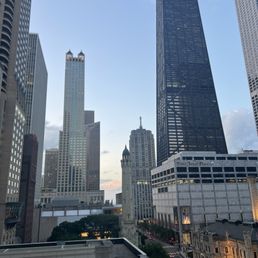 Z BAR - Updated October 2025 - 508 Photos & 233 Reviews - 108 E ...