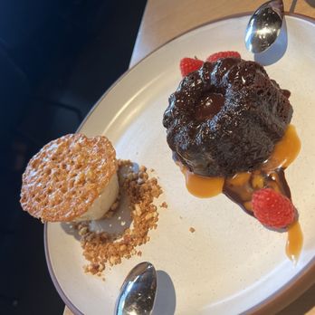 EARLS KITCHEN + BAR - Updated July 2024 - 1577 Photos & 1531 Reviews ...