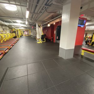CRUNCH FITNESS - FIDI - Updated September 2025 - 27 Photos & 55 Reviews ...