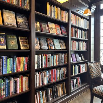 FLYLEAF - Updated October 2025 - 225 Photos & 75 Reviews - 92 Kercheval ...