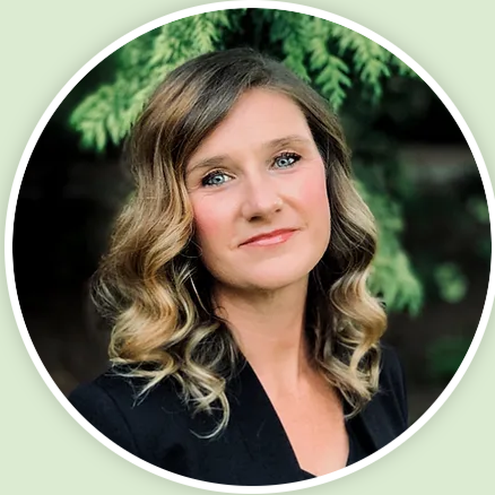 Lindsay Rodgers's Instagram, Twitter & Facebook on IDCrawl