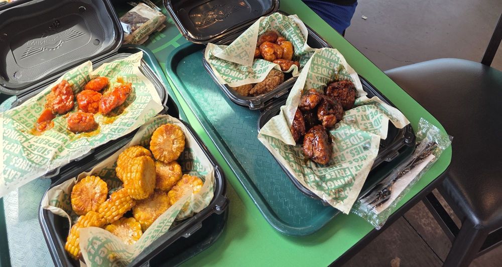 WINGSTOP - Updated October 2025 - 1000 Hylan Dr, Rochester, New York ...