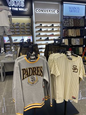 SHOE PALACE - Updated October 2025 - 11 Photos - 3998 B Clairemont Mesa ...