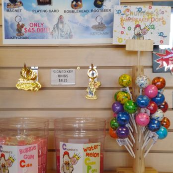 CHUMLEES CANDY ON THE BLVD - Updated January 2025 - 75 Photos & 31 ...