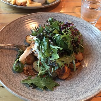 PORTSIDE RESTAURANT - Updated July 2025 - 10 Photos - 2 Waterfront Rd ...