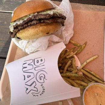BIG MAX BURGER - Updated August 2025 - 98 Photos & 90 Reviews - 1935 ...
