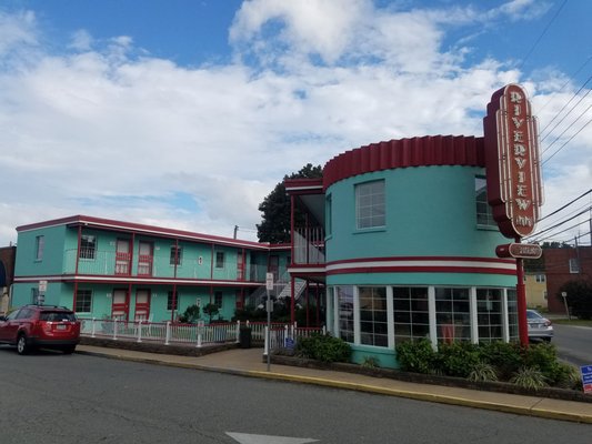 RIVERVIEW INN - 15 Photos & 11 Reviews - Hotels - 24 Hawthorne St ...