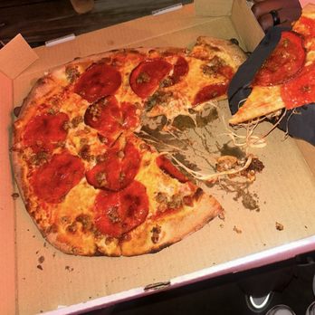 PIZZA BEER & JUKEBOX - Updated April 2025 - 245 Photos & 226 Reviews ...