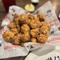 HIDEAWAY PIZZA - Updated July 2025 - 304 Photos & 291 Reviews - 5410 ...