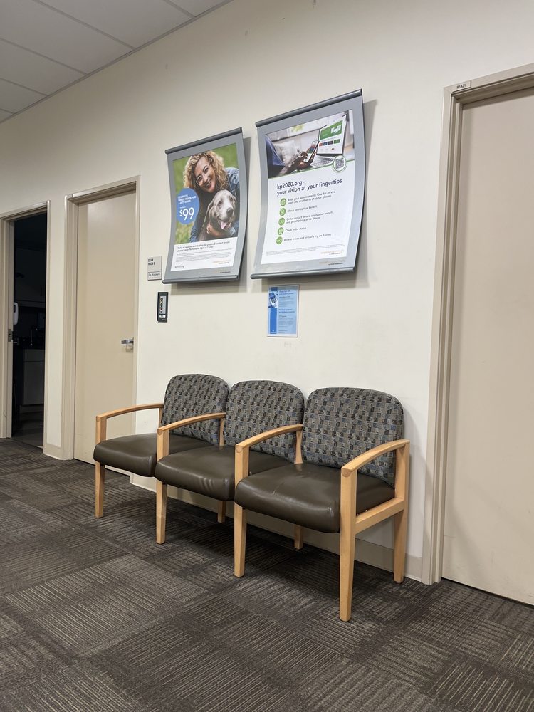 KAISER PERMANENTE OPTOMETRY CENTER - Updated October 2025 - 18 Photos ...