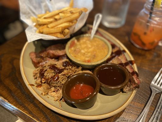 Q39 MIDTOWN - 4266 Photos & 5600 Reviews - 1000 W 39th St, Kansas City ...