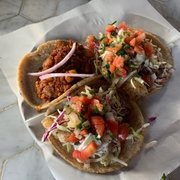 GUISADOS - 342 Photos & 230 Reviews - 120 S Linden Dr, Beverly Hills ...