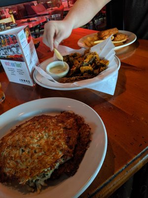 DRAKE DINER - 203 Photos & 257 Reviews - 1111 25th St, Des Moines, Iowa ...