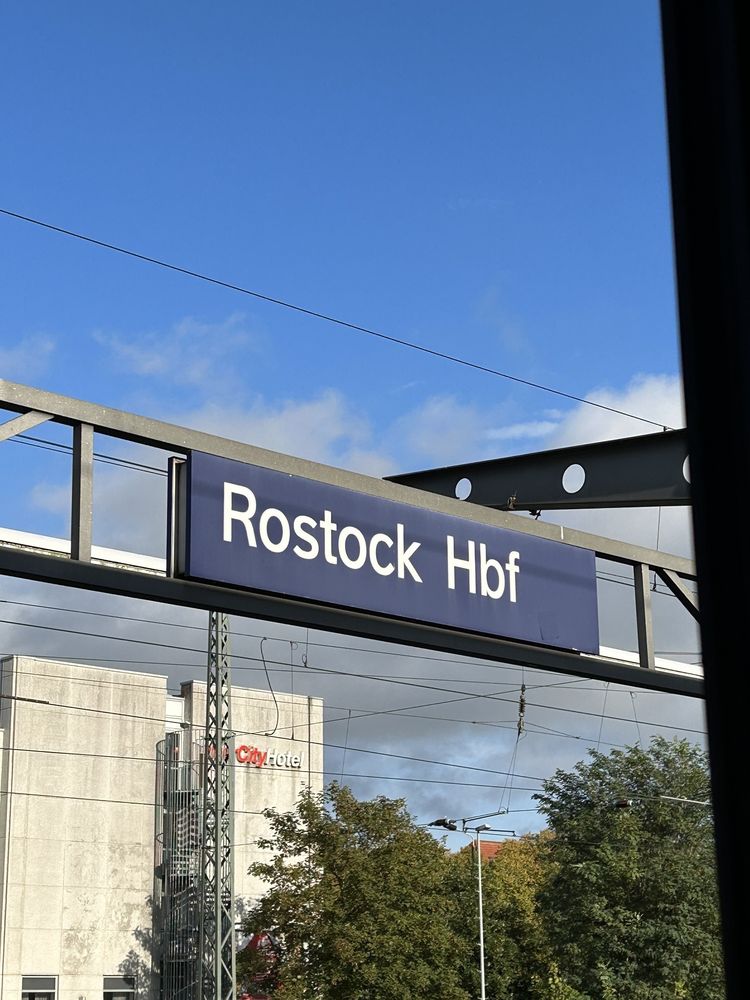 ROSTOCK HAUPTBAHNHOF - Updated October 2025 - 28 Photos & 19 Reviews ...