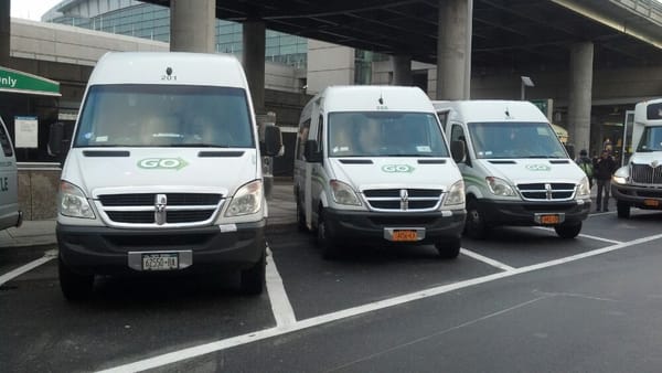 GO AIRLINK NYC - Updated January 2026 - 111 Photos & 1052 Reviews - 700 ...