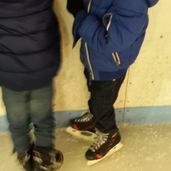 RIZZO ICE RINK - Updated December 2025 - 1001 S Front St, Philadelphia ...