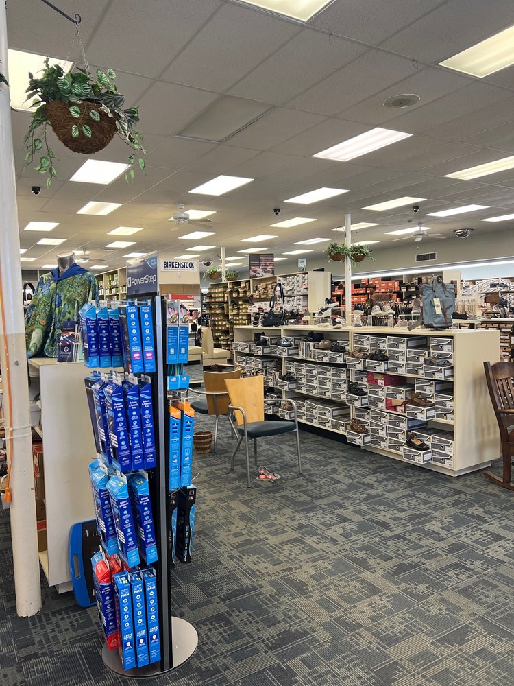 PHILLIPS SHOES - Updated December 2025 - 14 Photos & 55 Reviews - 80 ...