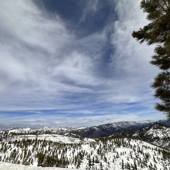 SOURDOUGH LODGE - Updated December 2025 - 40 Photos & 32 Reviews - 8406 ...