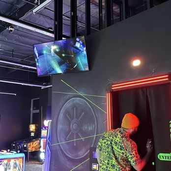 MONSTER MINI GOLF BELLEVUE - Updated December 2025 - 153 Photos & 88 ...