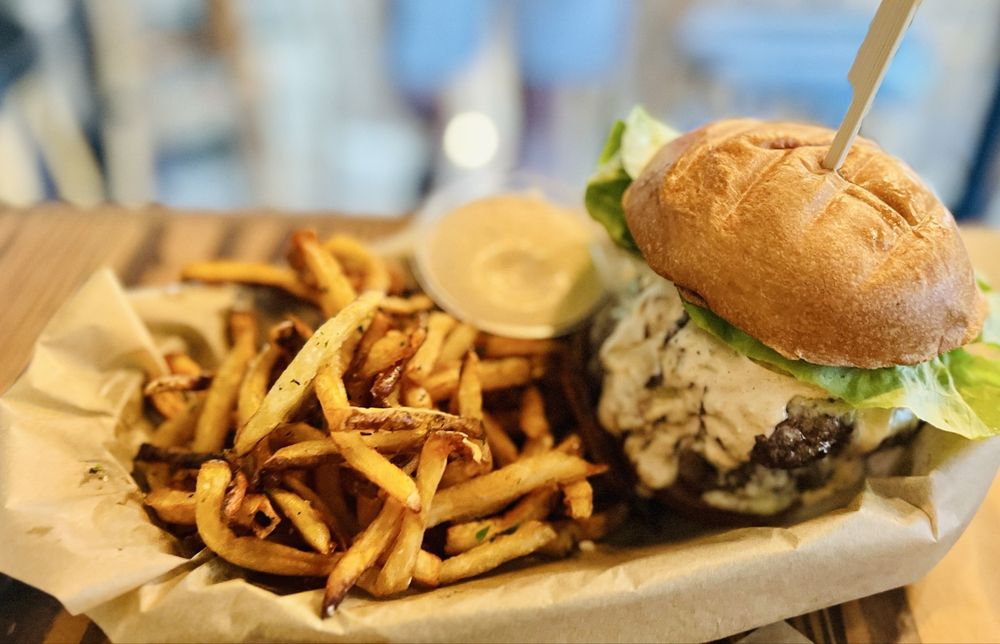 BIG ISLAND BURGER - Updated July 2025 - 191 Photos & 47 Reviews - 2250 ...