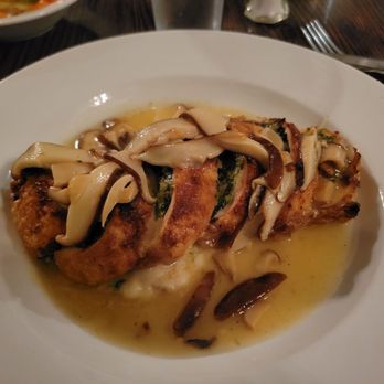 BRAZI’S ITALIAN RESTAURANT - Updated June 2024 - 242 Photos & 210 ...