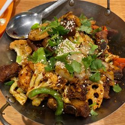 HU’S COOKING - Updated October 2025 - 1688 Photos & 1024 Reviews - 2502 ...