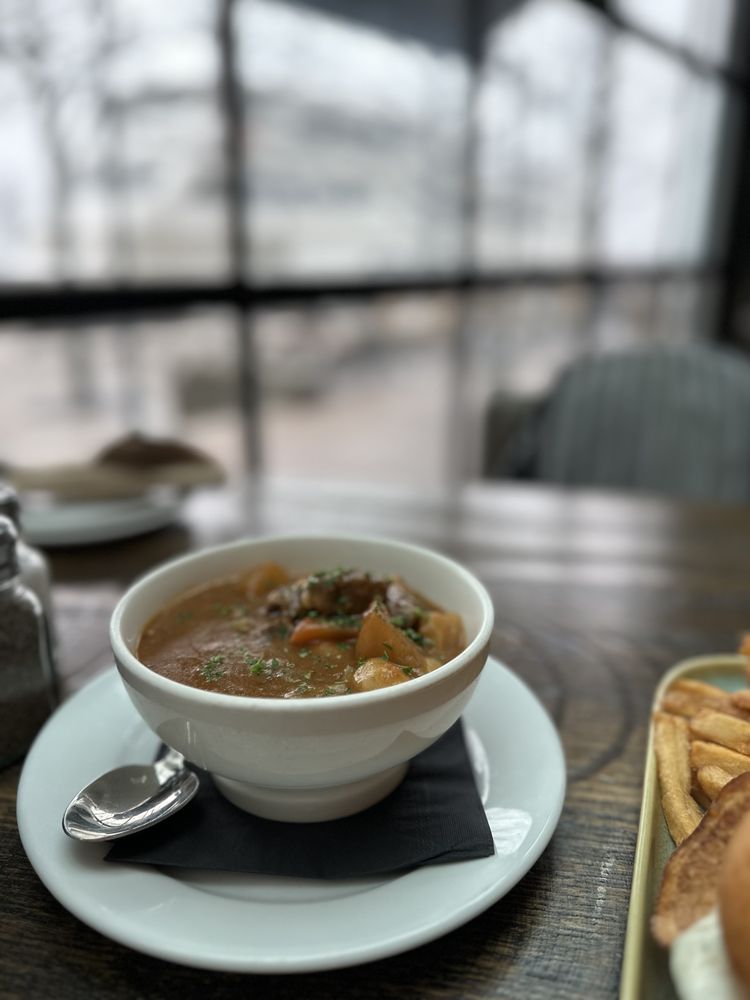 THE GOODMAN PUB & KITCHEN - Updated May 2026 - 140 Photos & 138 Reviews ...