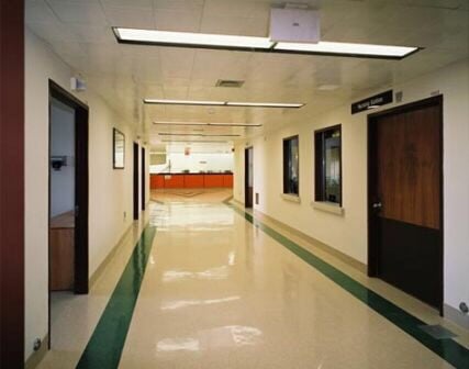 NASSAU UNIVERSITY MEDICAL CENTER - Updated April 2025 - 52 Photos & 148 ...