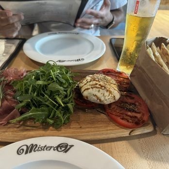 MISTER O1 EXTRAORDINARY PIZZA - Updated November 2024 - 274 Photos ...