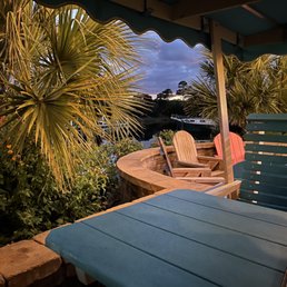 LOCKSIDE BAR AND GRILL - Updated December 2024 - 321 Photos & 326 ...