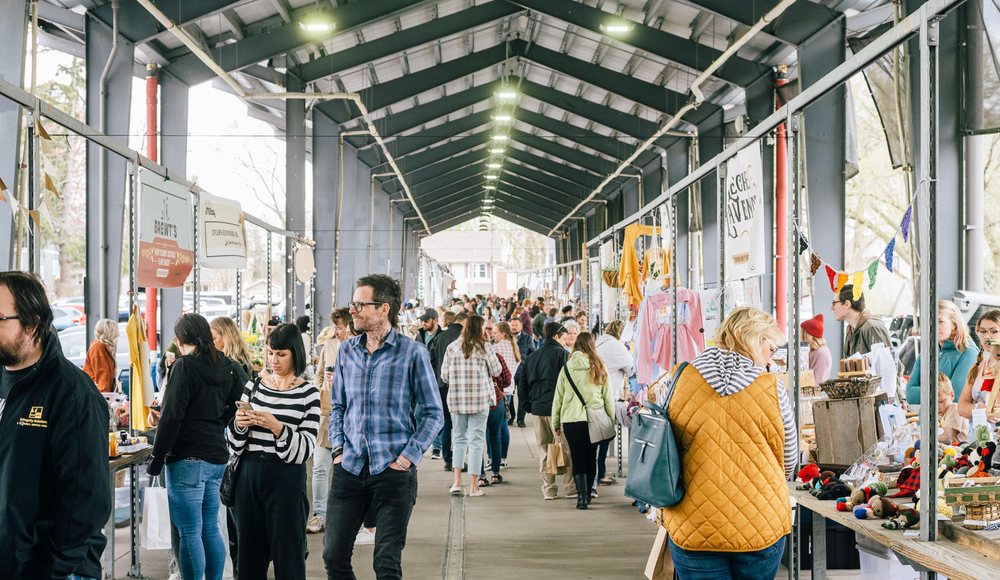 MERCHANTS AND MAKERS - Grand Haven, Michigan - Public Markets - Phone ...