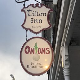 ONIONS PUB & RESTAURANT - Updated December 2025 - 198 Photos & 261 ...