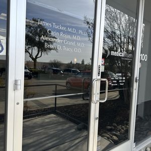 KAISER PERMANENTE VISION ESSENTIALS OPTICAL CENTER - ROSEVILLE ...