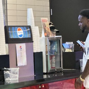 STEAK AND SHAKE - Updated October 2024 - 48 Photos & 42 Reviews - 200 E ...