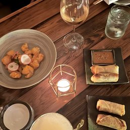 Japanese - TUNA BAR - 585 Photos & 301 Reviews - 205 Race St ...