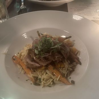 LYON HALL - 841 Photos & 1028 Reviews - 3100 Washington Blvd, Arlington ...