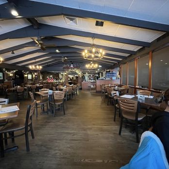 SINDBADS RESTAURANT & MARINA - Updated April 2026 - 214 Photos & 268 ...