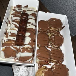 LUNE CAFE - Updated January 2026 - 154 Photos & 115 Reviews - 5148 ...