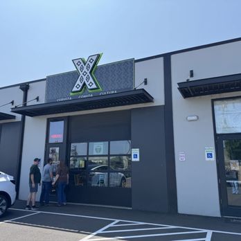 XICHA BREWING COMPANY - NORTH SALEM - Updated October 2025 - 87 Photos ...