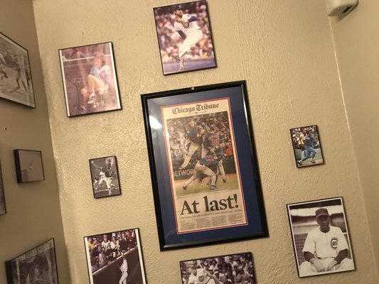 LIGHTHOUSE TAVERN - 17 Photos & 49 Reviews - 7301 N Sheridan Rd ...